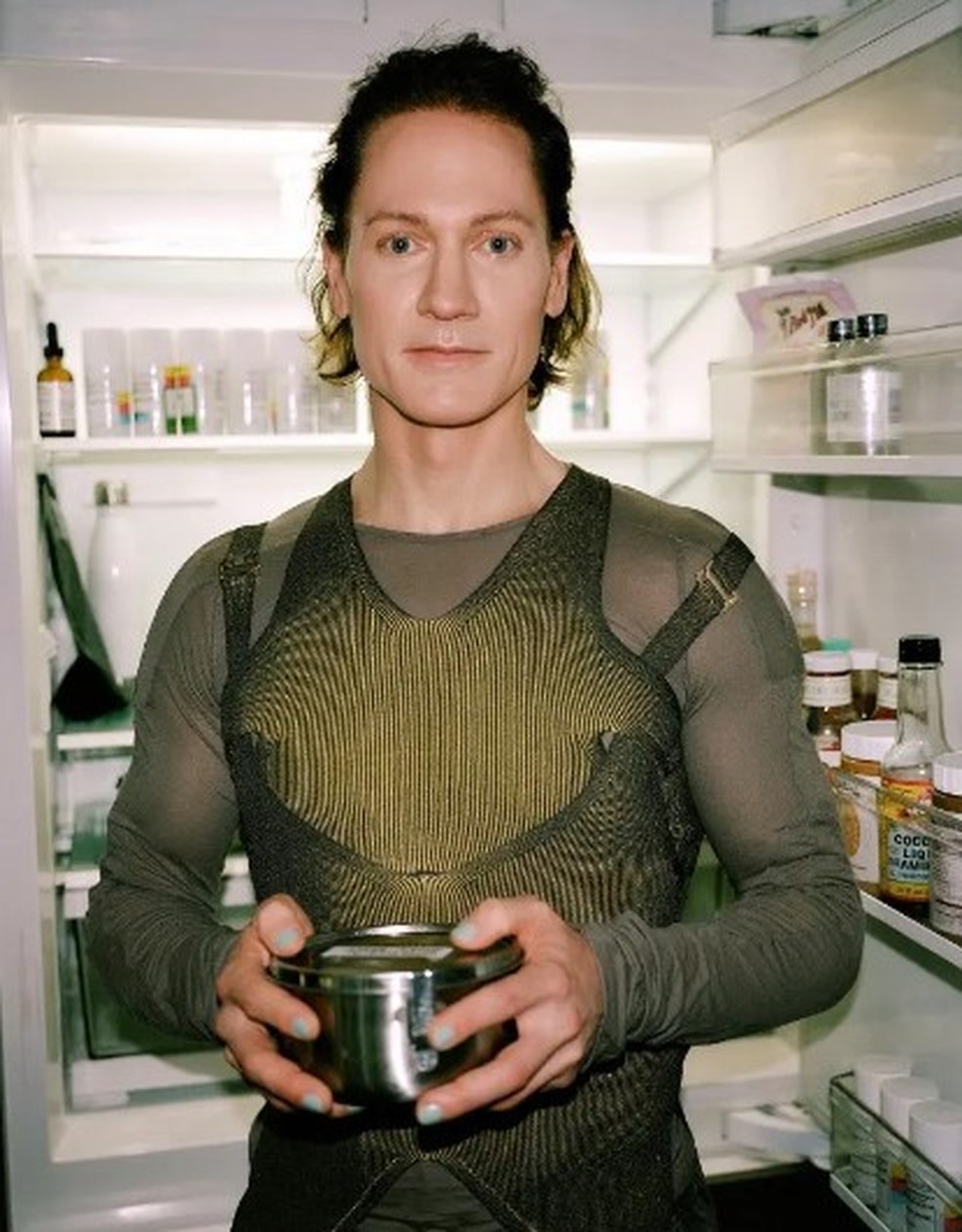 Notícias | Magnata que tenta voltar 'aos 18 anos' substitui todo o ...