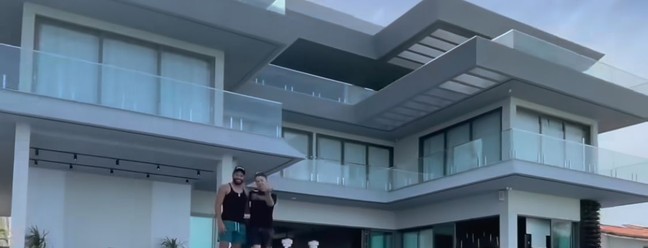 Camila Sousa é atacada após casamento com Hulk e fecha comentários do ...