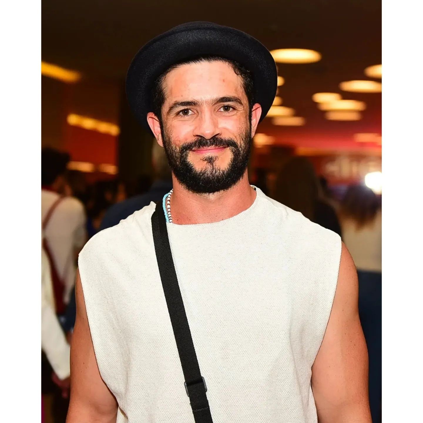 Ex-engraxate mudou de vida ao ser descoberto por diretor do filme 'Ainda estou aqui'