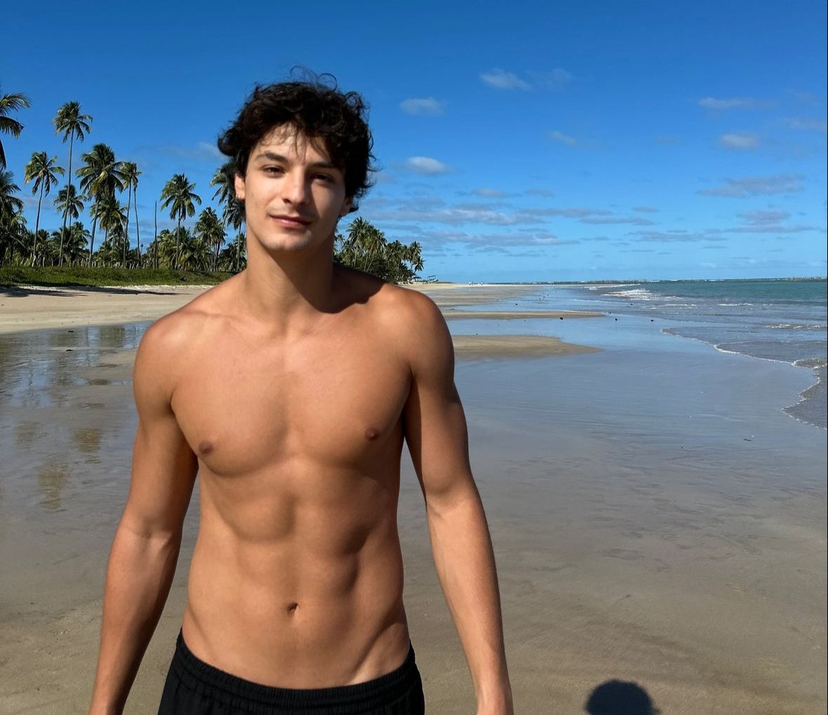 Remake de ‘Vale tudo’: Bella Campos e Cauã Reymond surgem em primeira foto como o casal Maria de ...