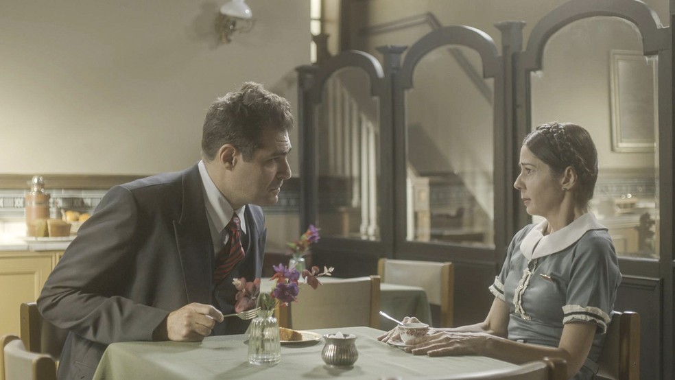 Catarina em 'Amor perfeito', atriz baiana precisou aprender 'mineirês' para a novela