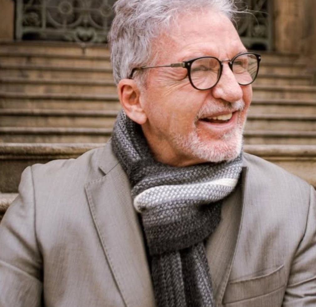 Elizabeth Savalla reúne os quatro filhos, noras e ex-marido, galã dos ...