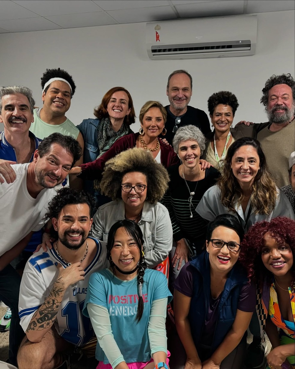 Heloísa Périssé vive relacionamento discreto com diretora de TV