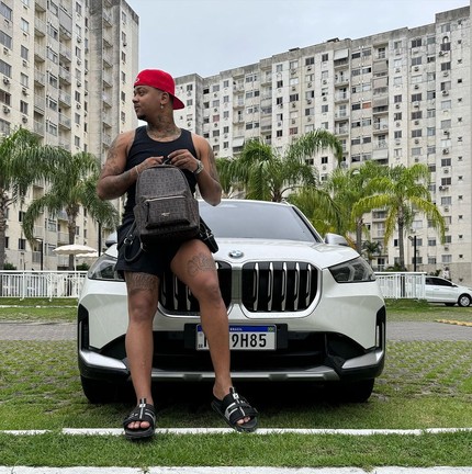 Rapper Major RD relata que teve carro atingido por oito tiros na ...