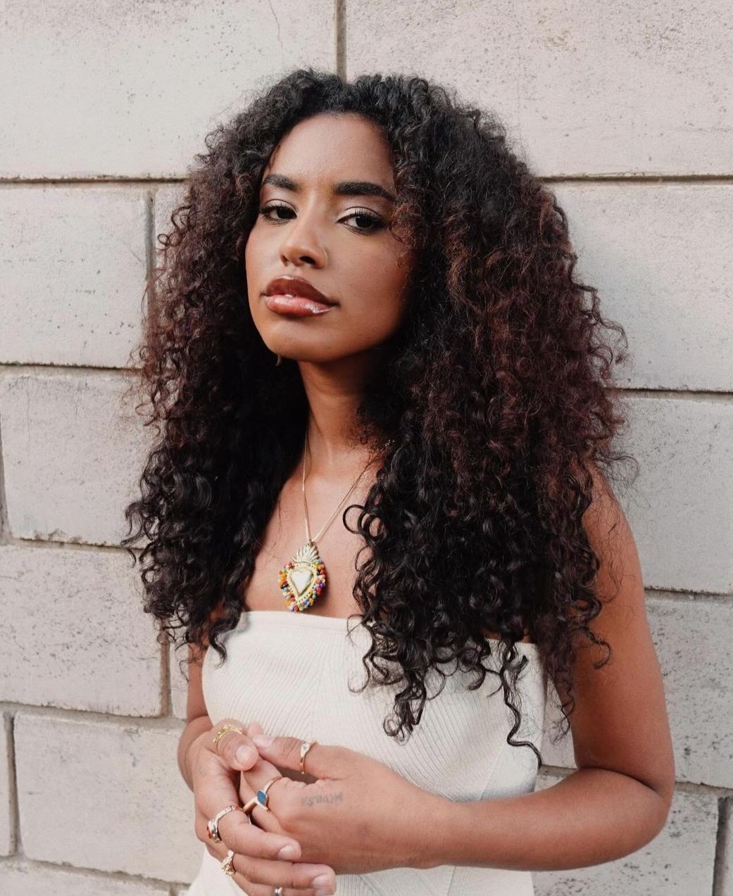 Namoro com colega de novela fez Gabz quebrar promessa feita à mãe; entenda