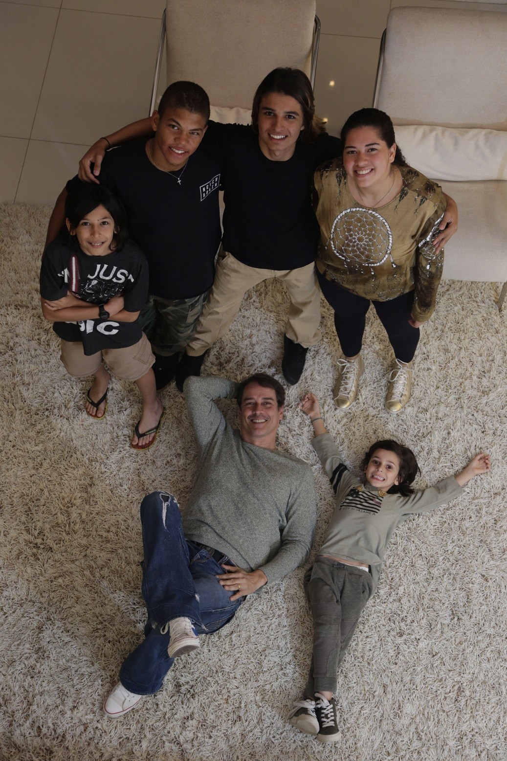Marcello Antony parabeniza filho que tem com Mônica Torres com foto ...