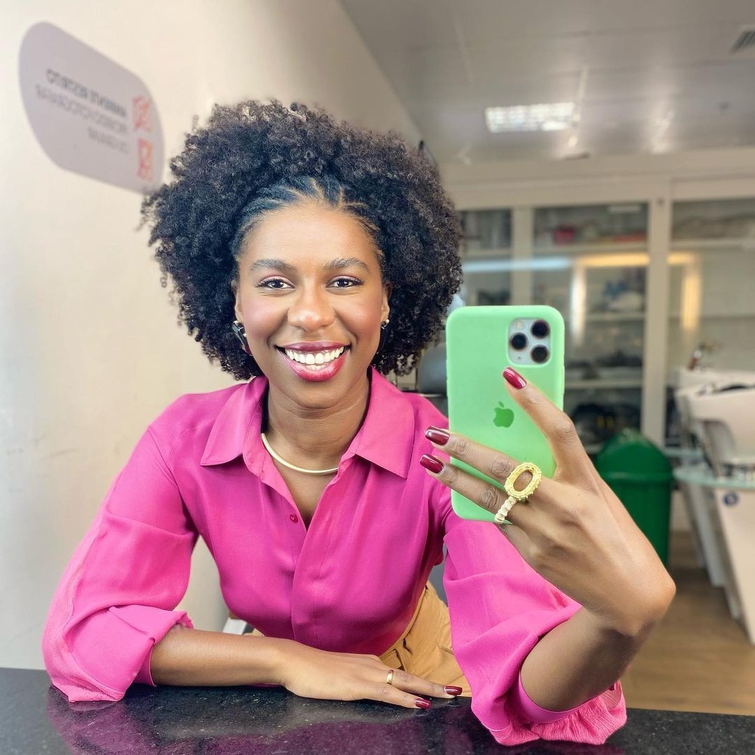 Indira Nascimento agradece carinho após revelar namoro com Lucy Alves ...