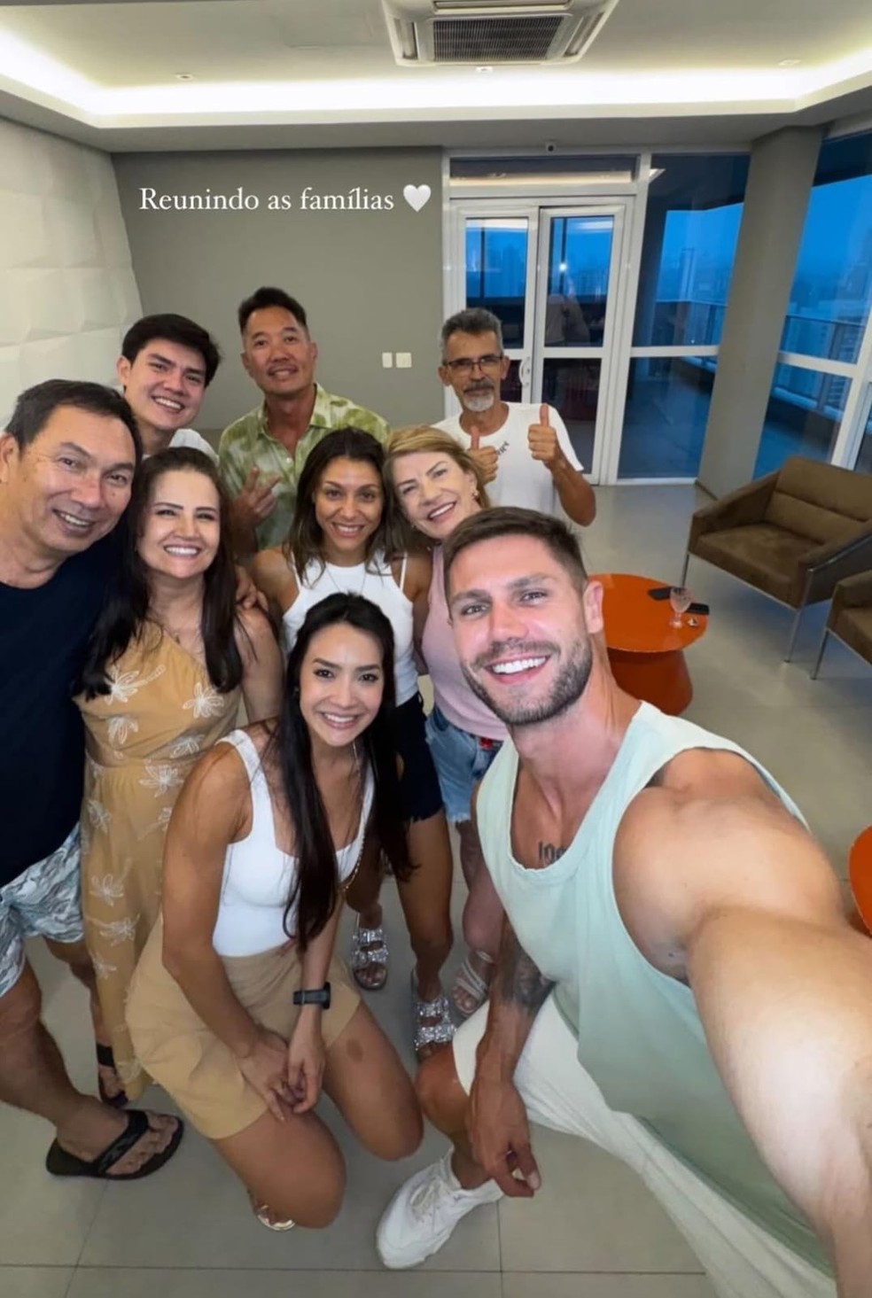 Ex-BBB Jonas Sulzbach assume namoro com ex de humorista e une famílias ...