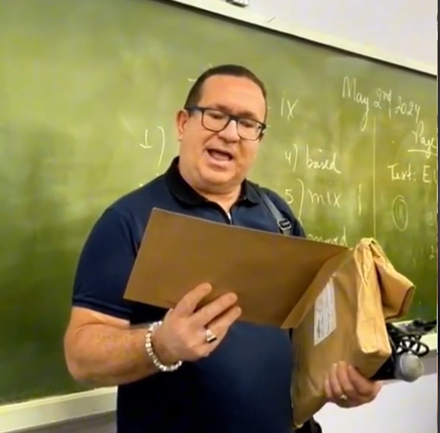 Professor ganha convite VIP de Andrea Bocelli após mobilização de ...