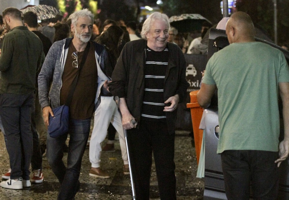 Marco Nanini faz rara aparição ao lado do marido, com quem está casado ...