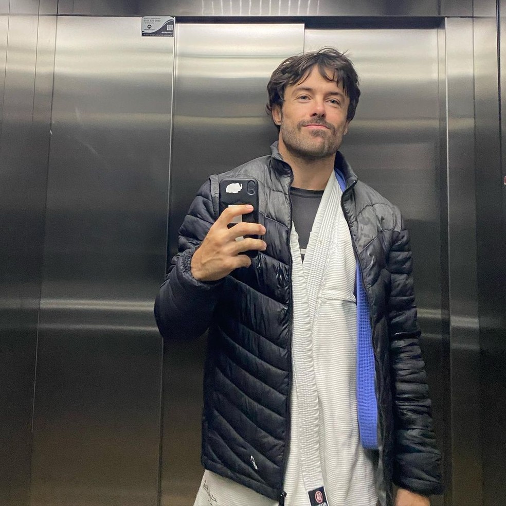 Kayky Brito: Imagens de câmera de segurança mostram o momento em que o ...