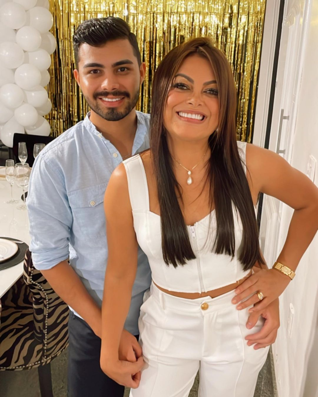 Cantora gospel se manifesta após 3º filho revelar homossexualidade ...