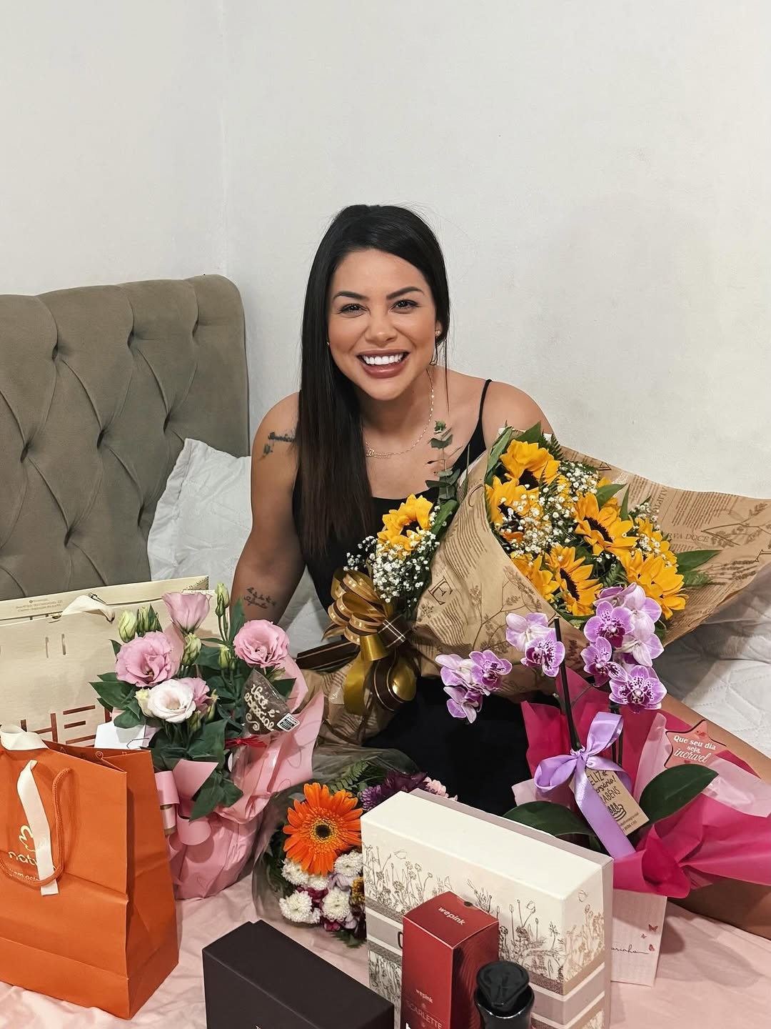 Mulher expõe relação com jogador casado do Atlético e esposa dele posta ...