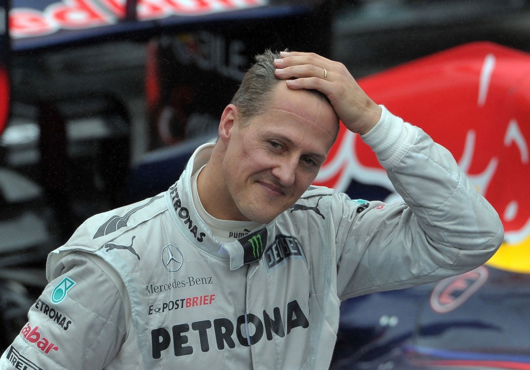 Michael Schumacher 'não está acamado', diz jornal inglês sobre estado ...