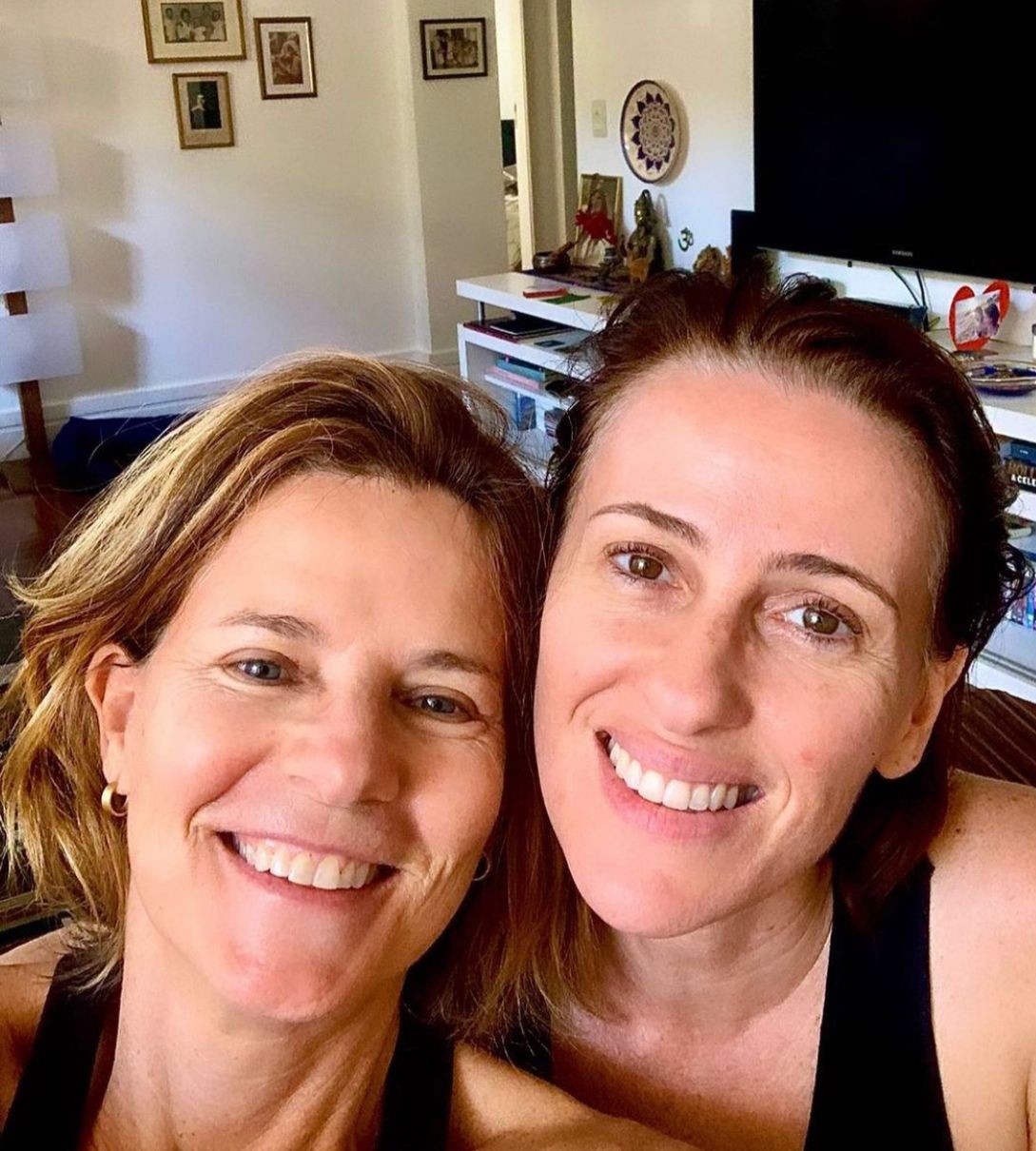 Musa da TV, Vera Zimmermann curte paraíso em Minas Gerais ao lado da mulher