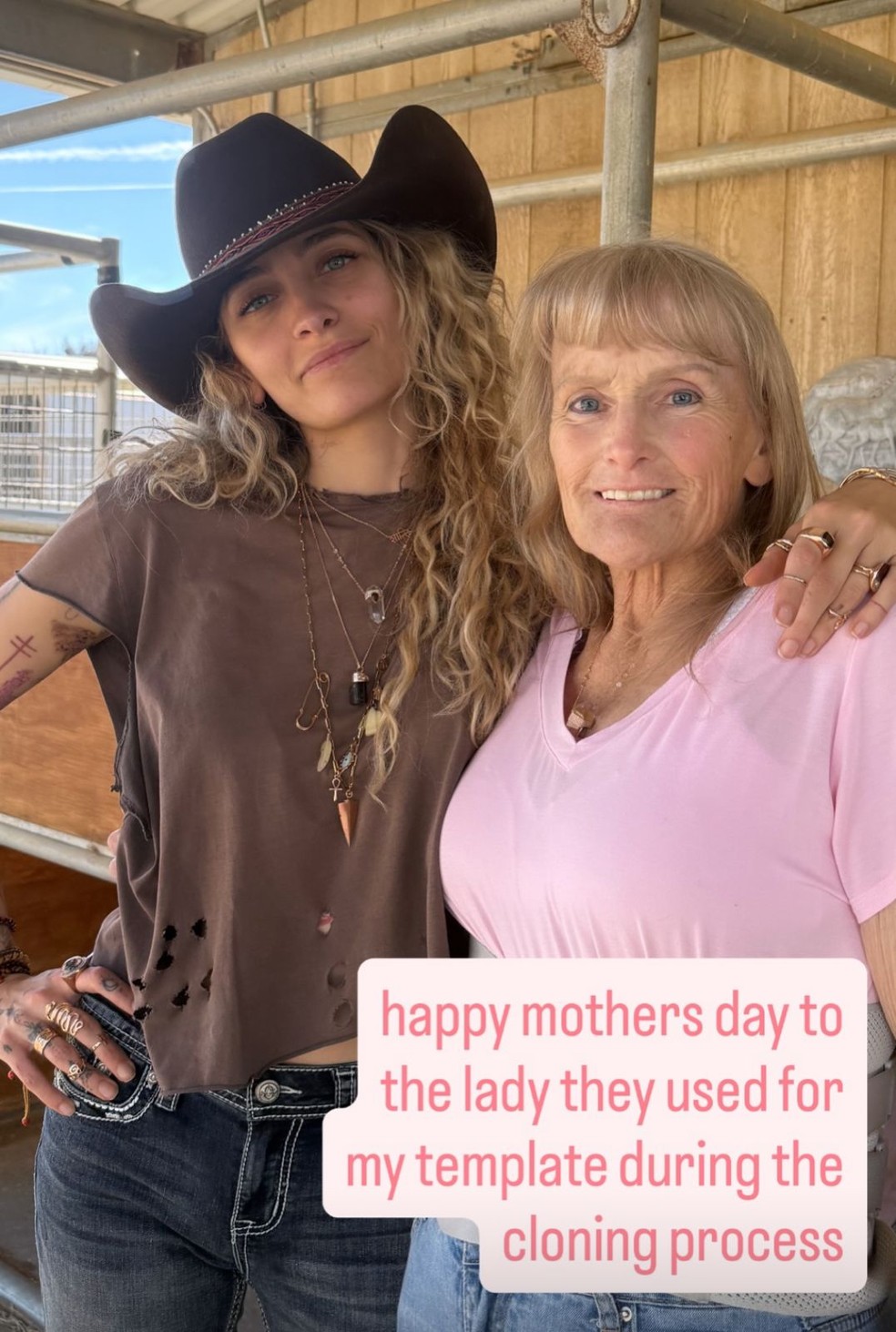 Filha de Michael Jackson, Paris Jackson homenageia a mãe com registros ...