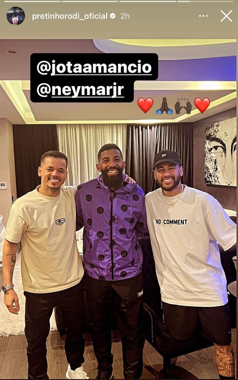 Na mira do PSG, Andreas Pereira visita Neymar em Paris