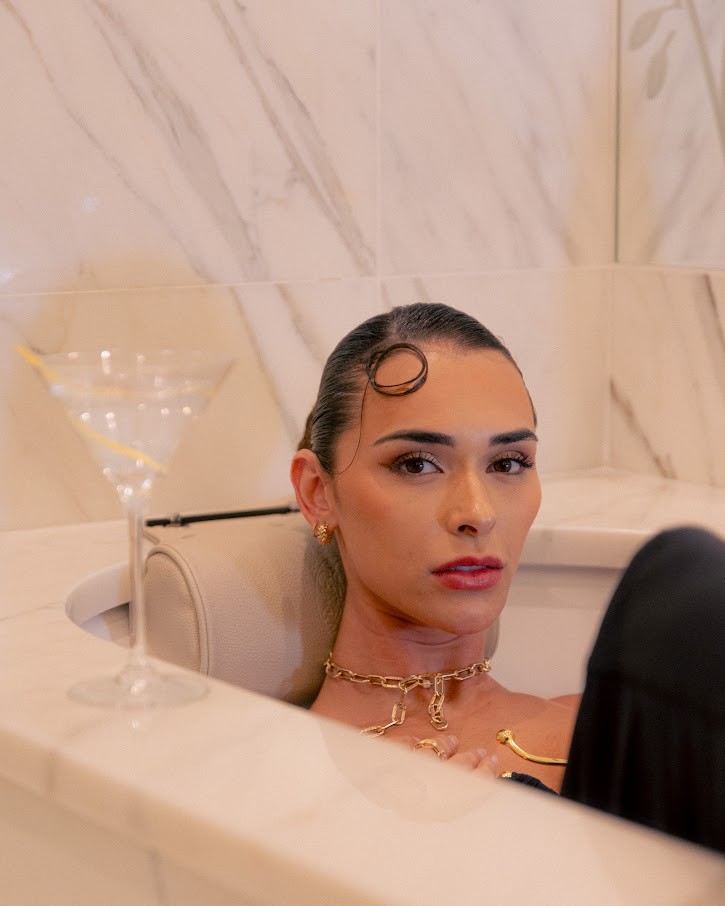 Mulher de Militão, Tainá Castro 'faz as pazes' com o corpo e investe em ...