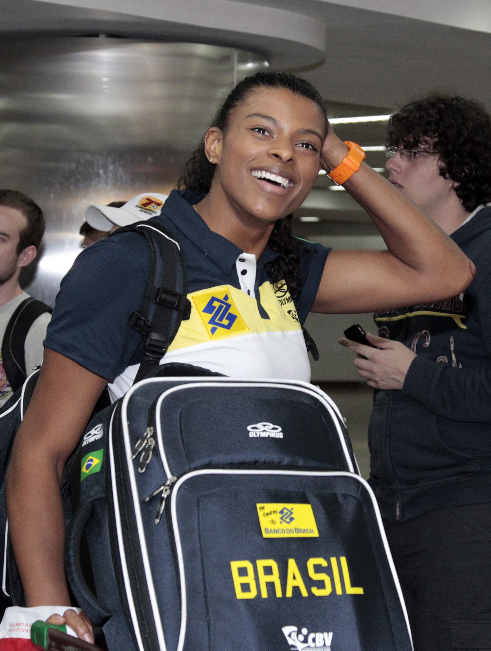 Fernanda Garay celebra primeira gravidez e estreia como apresentadora ...