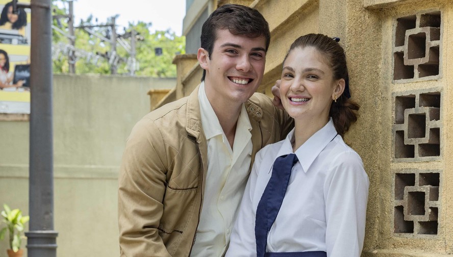 Em ‘Garota do momento’, Celeste e Edu transam pela primeira vez: ‘Vai ser mágico!’, conta Caio ...