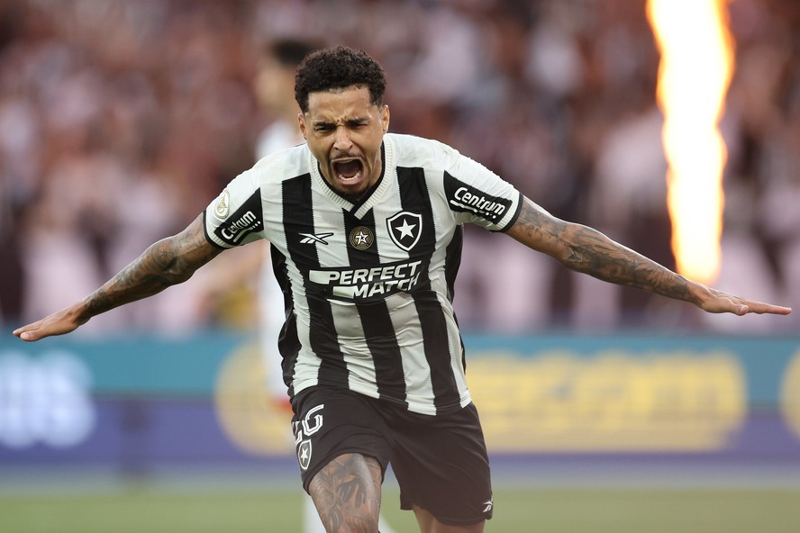 Botafogo encaminha renovação com Gregore até o final de 2028