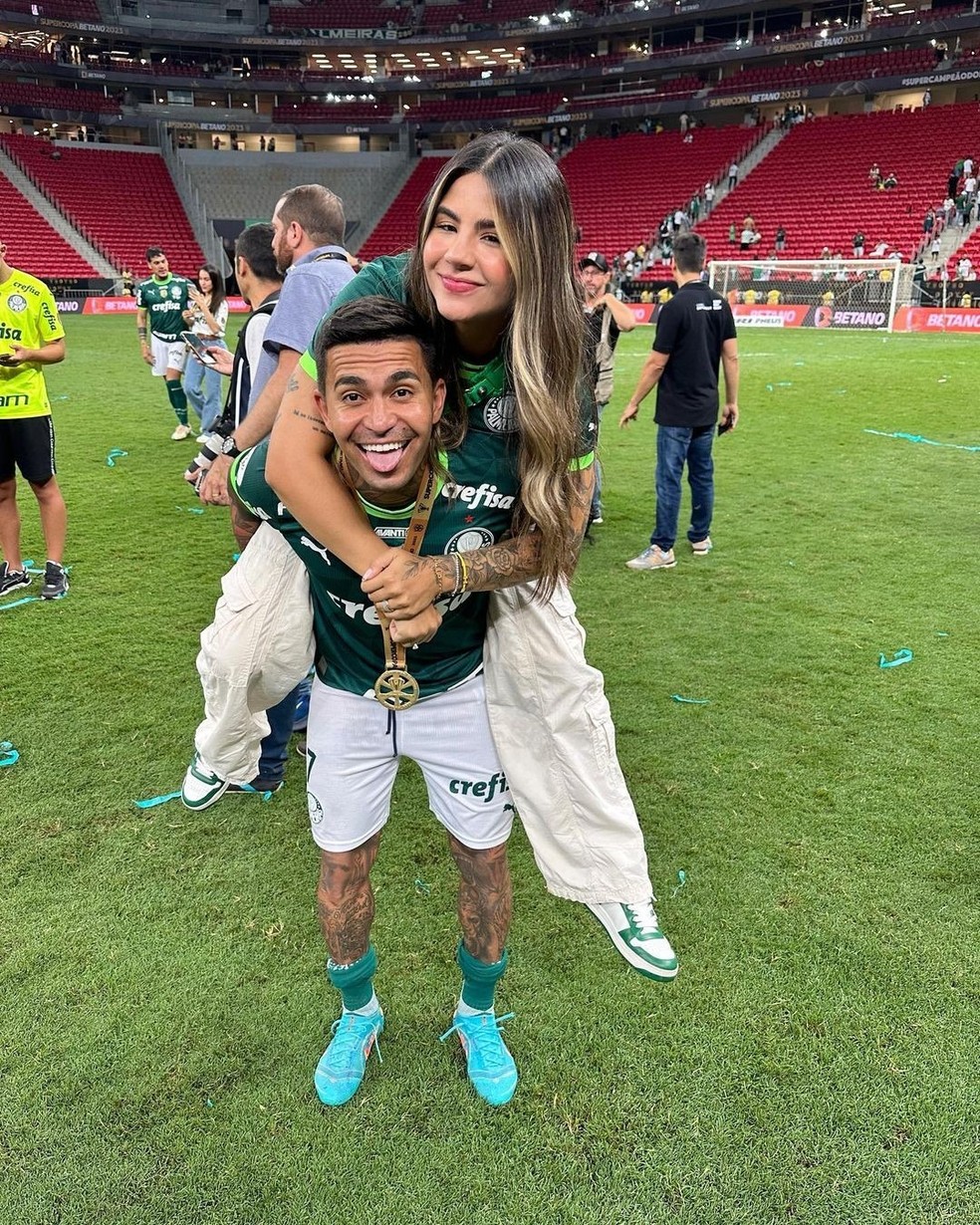 Dudu, do Palmeiras, e mulher anunciam gravidez: 'Ressignificou tudo'