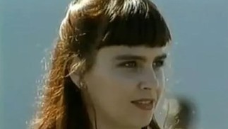 Estrela dos anos 80, Lídia Brondi reaparece em foto rara em família