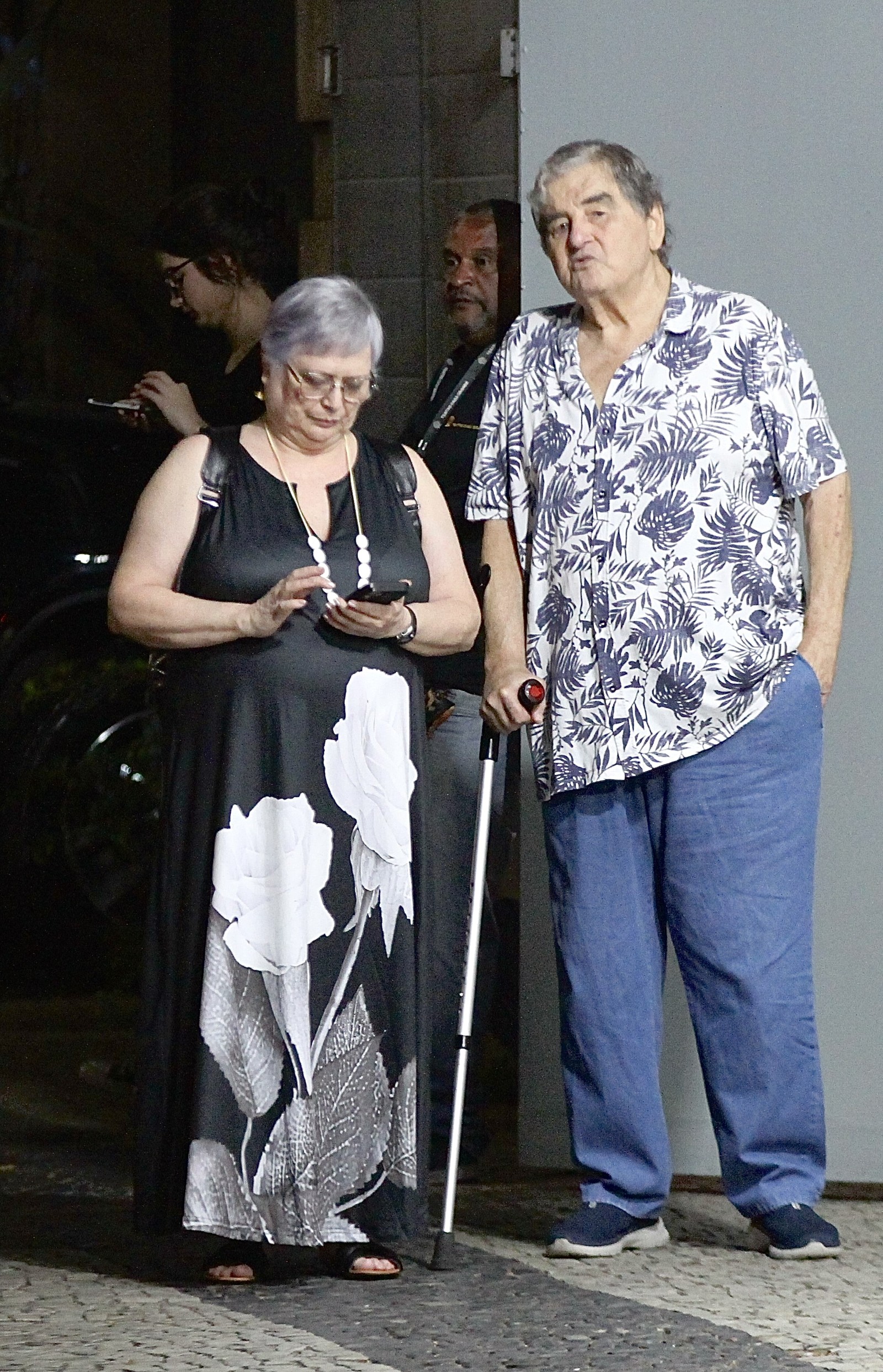 Otávio Augusto surge em cliques raros ao lado da mulher, musa da TV nos anos 80