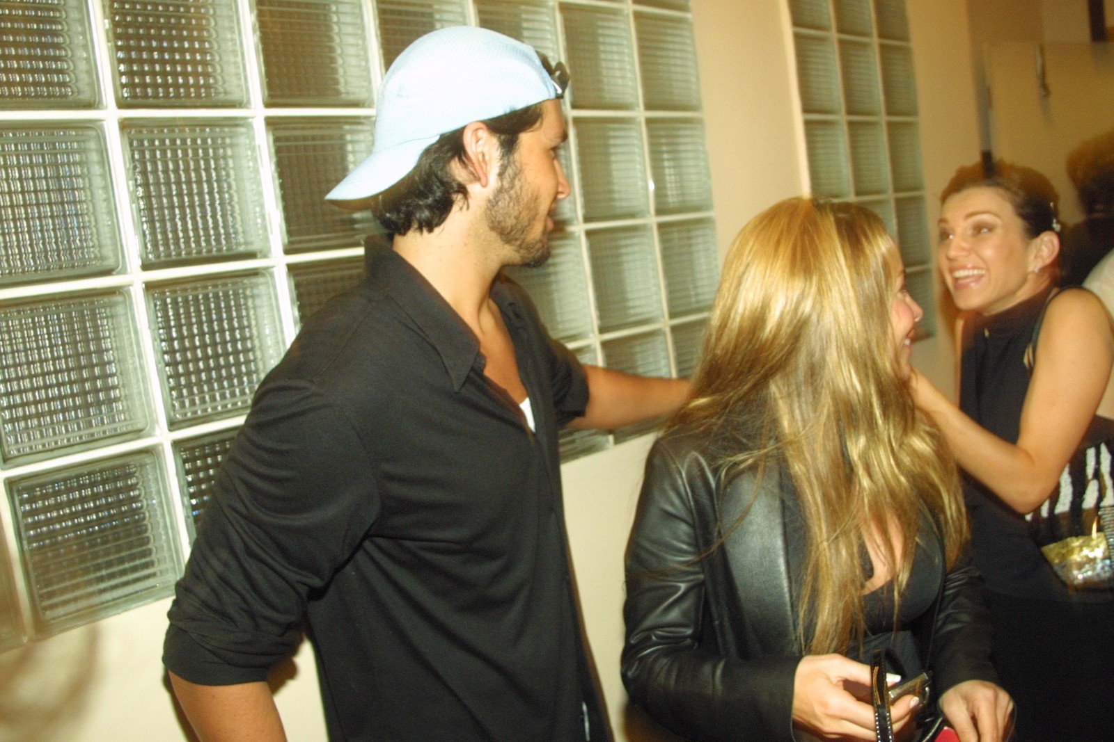 Danielle Winits vai com filhos, mãe e André Gonçalves à pré-estreia de ...