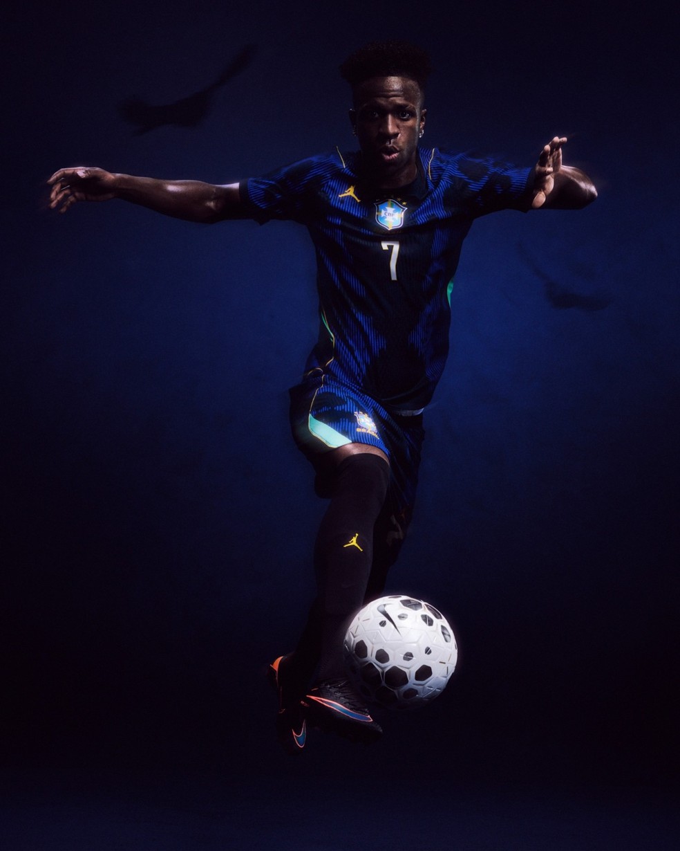 Nova camisa azul da seleção: CBF e fornecedora revelam uniforme número ...