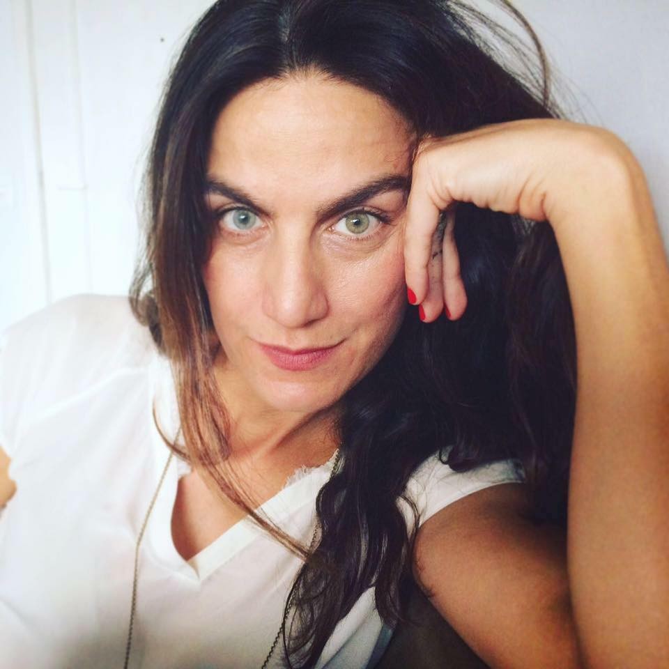 'Clone' do irmão, Nina Braga Nunes é produtora teatral, mãe de dois ...