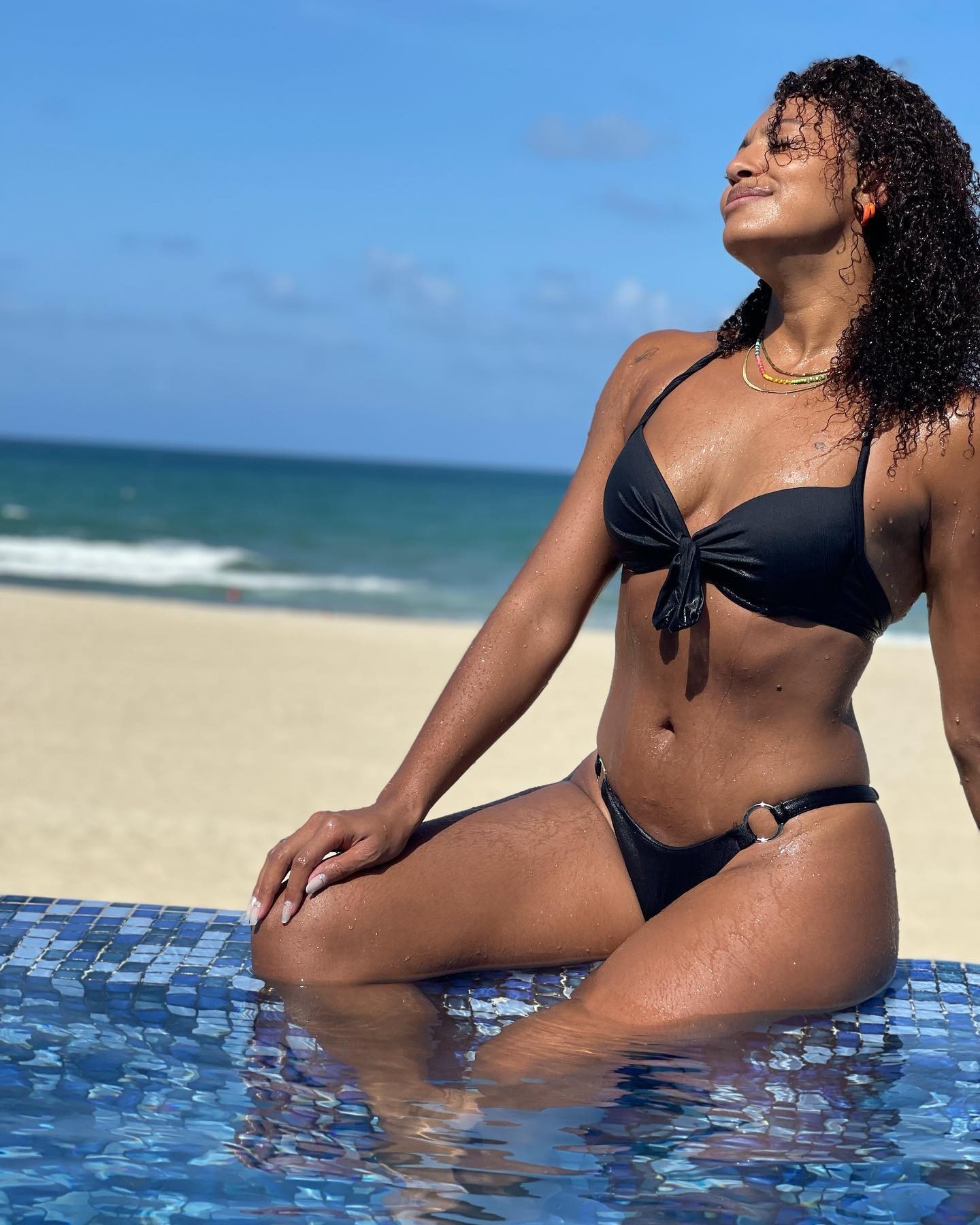 Sheron Menezzes é eleita a Mulher Mais Sexy do Mundo