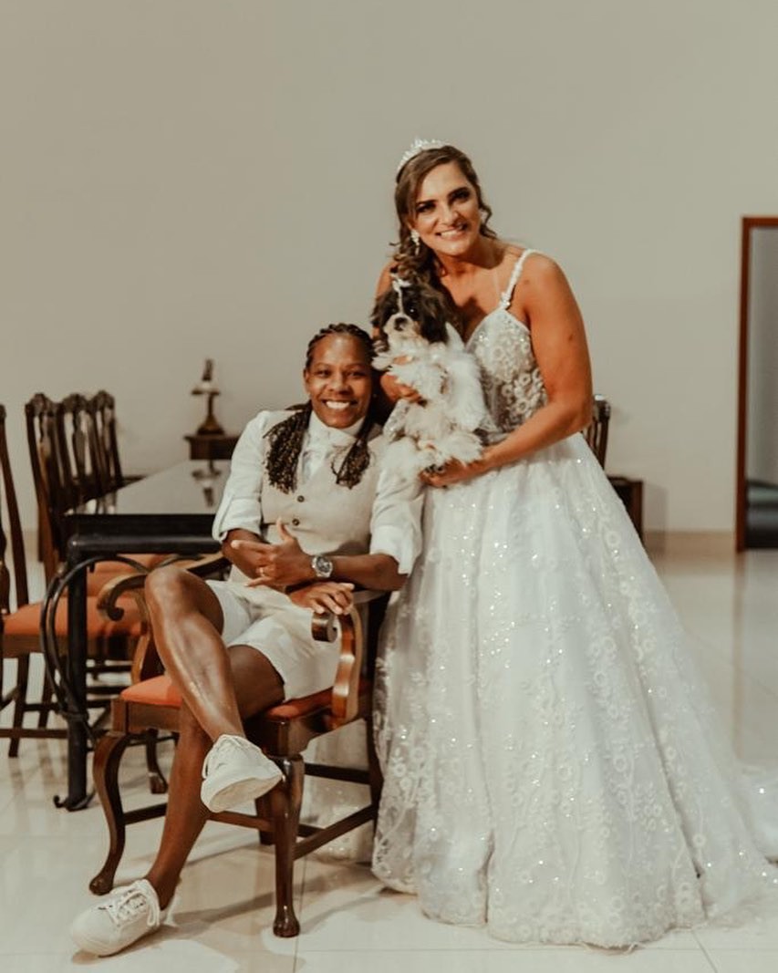 Comentarista da Copa, Formiga se casou 'de bermuda e bicicleta' com ...