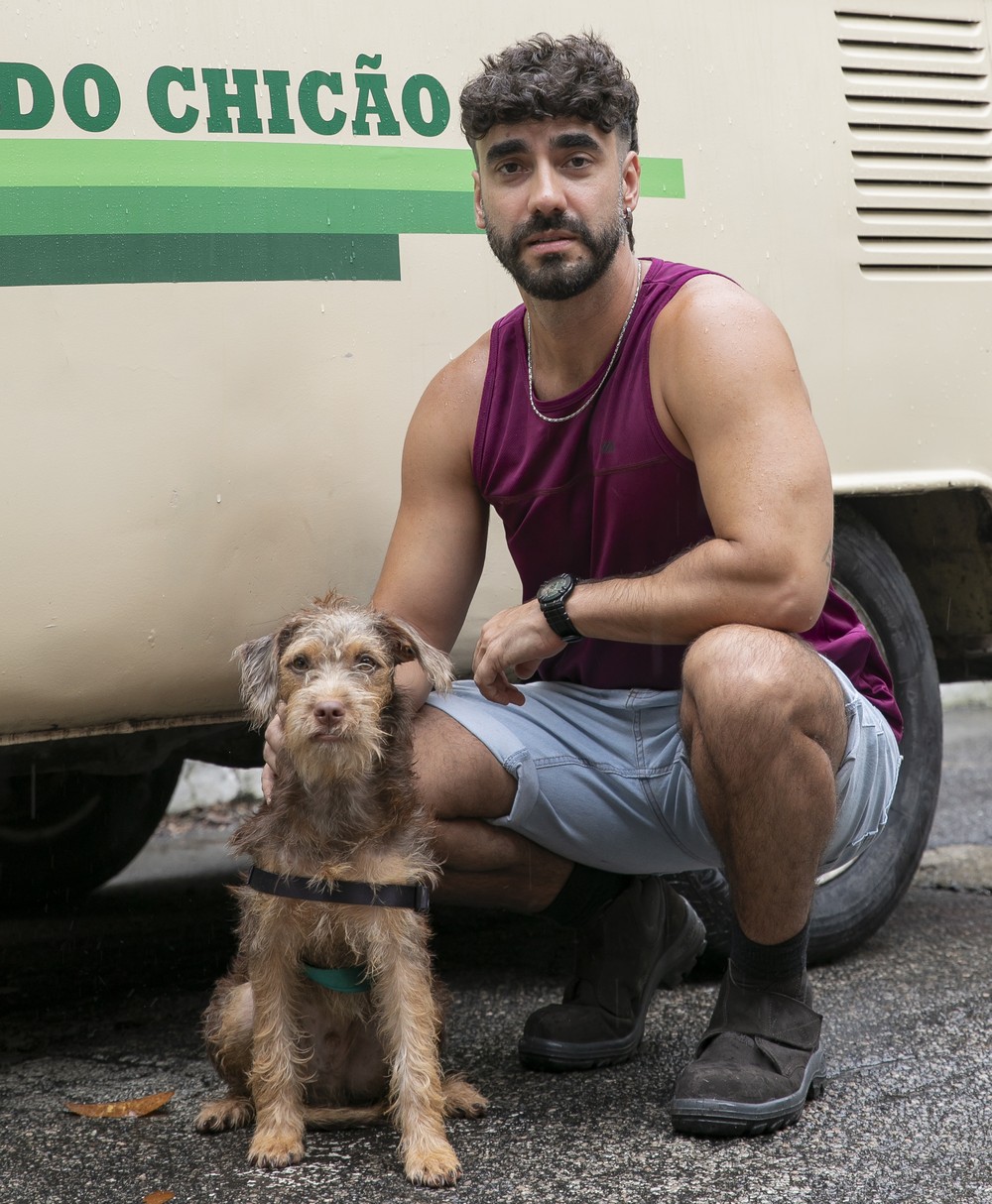 Chicão e Andrômeda se beijam na novela ‘Família é tudo’: ‘Sensualidade com muita comédia’, diz ...