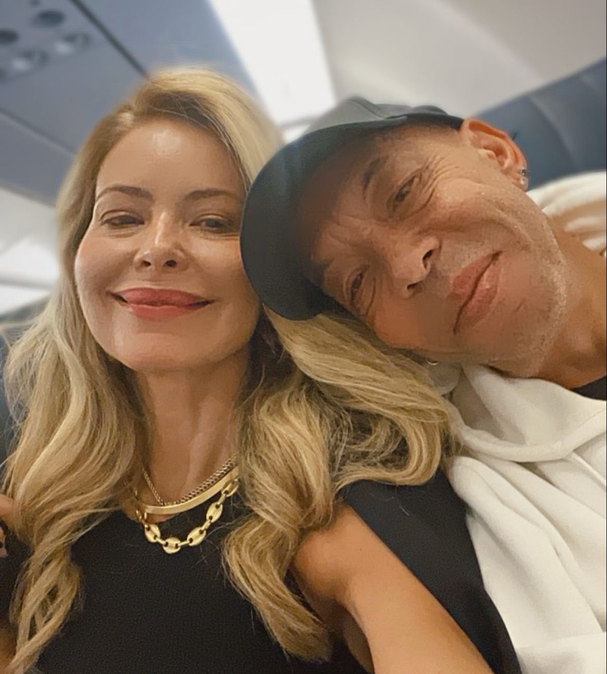 Relembre músicas de Chrystian que embalaram trilhas sonoras de novelas