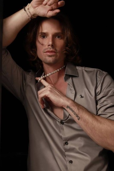 André Gonçalves se declara no aniversário do filho de Danielle Winits e ...