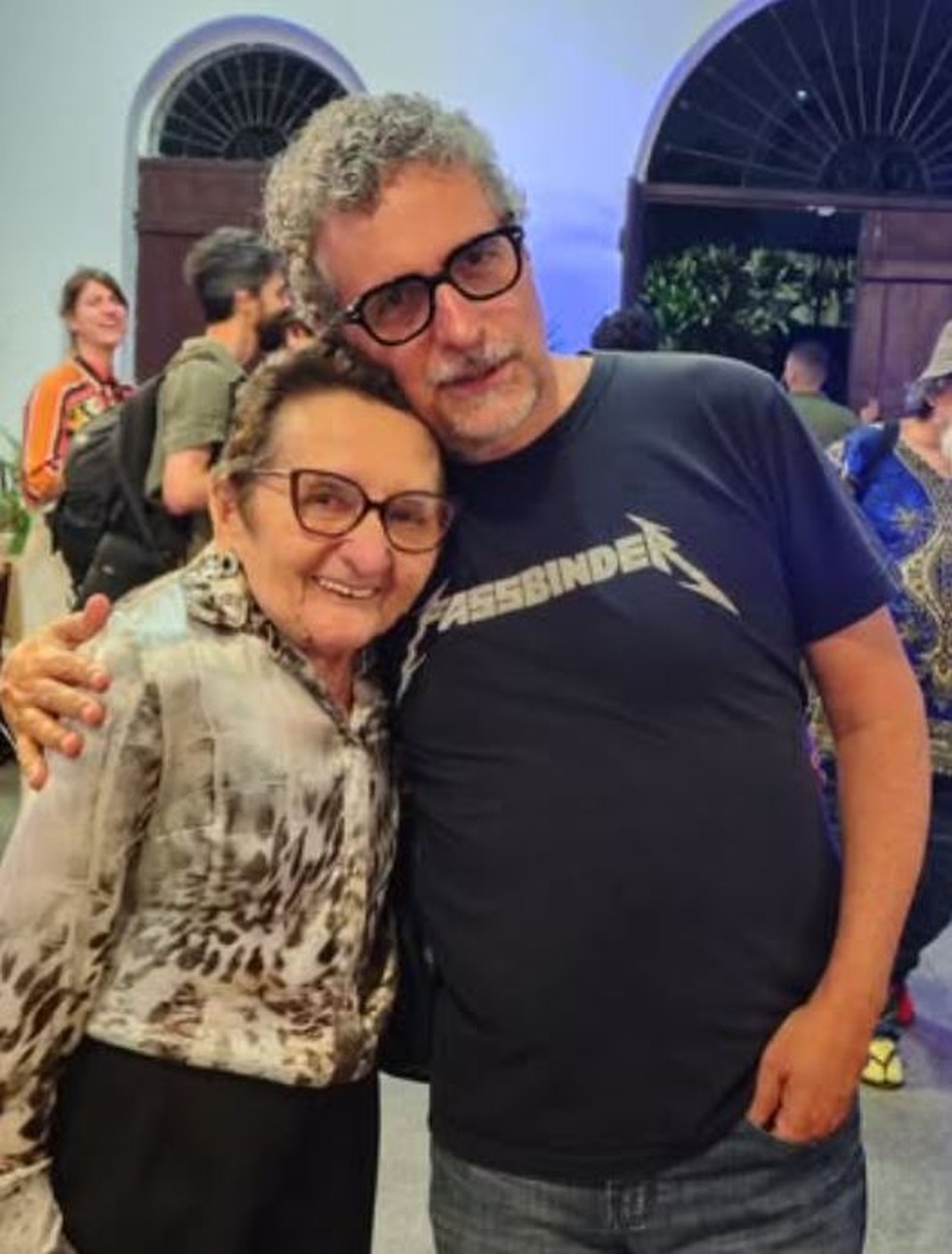 Quem é a artesã e atriz nordestina de 78 anos cotada para o Oscar ...