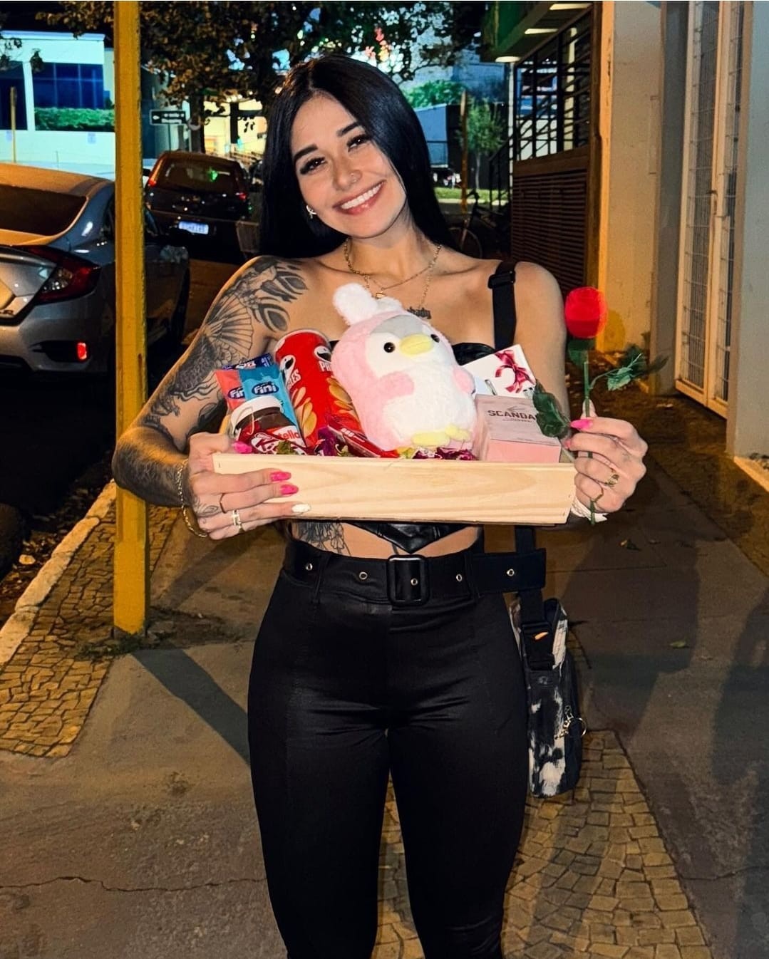 Giovanna é passado! MC Binn engata namoro com tatuadora aprovada pela ...