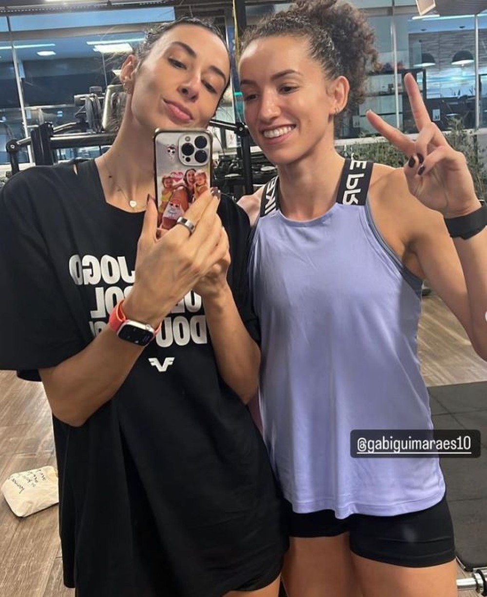 Sheilla Castro e Gabi Guimarães mantêm namoro discreto na seleção ...