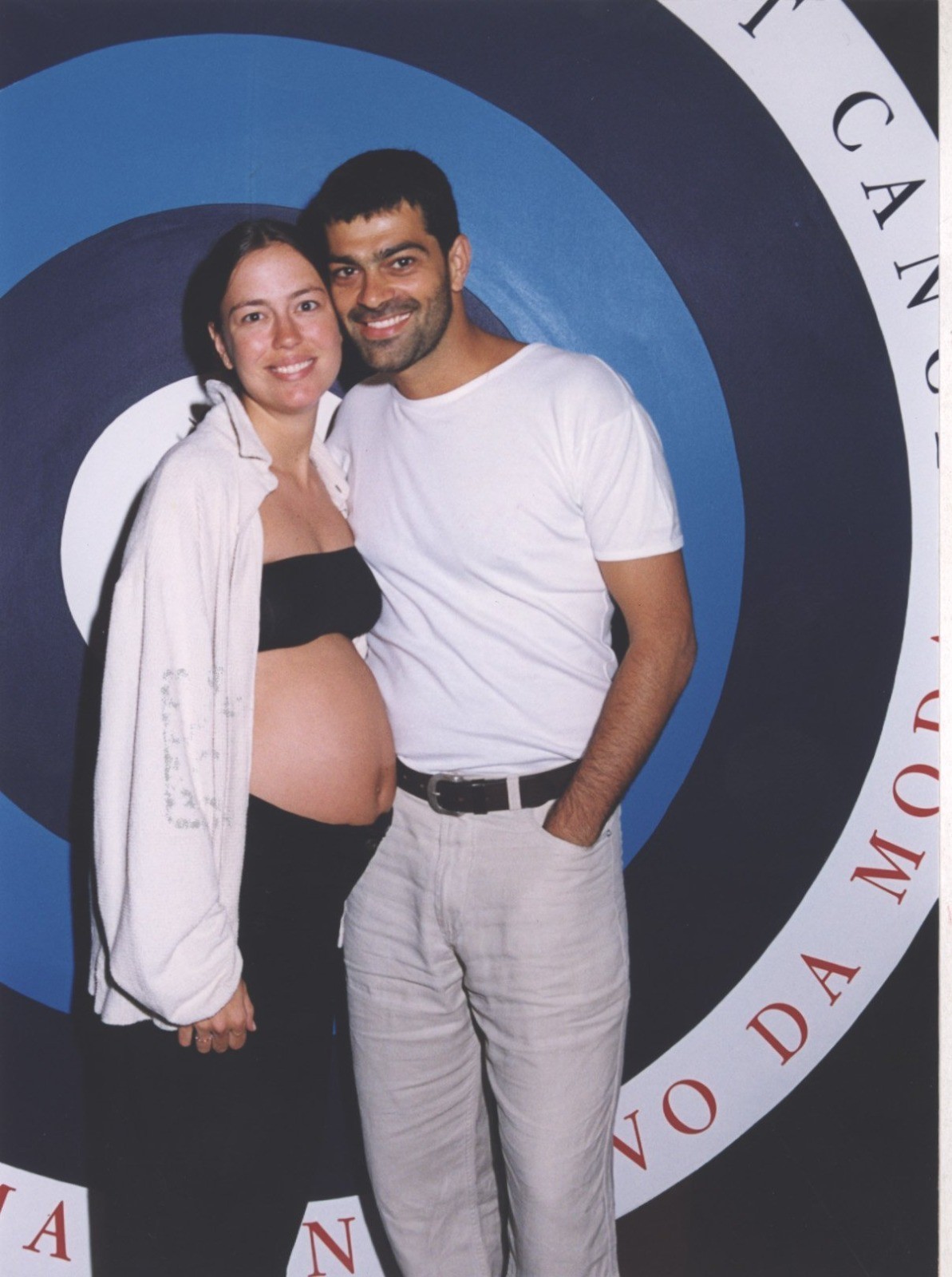 Ex de Du Moscovis, Roberta Richard está namorando diretor que foi casado com Helena Fernandes