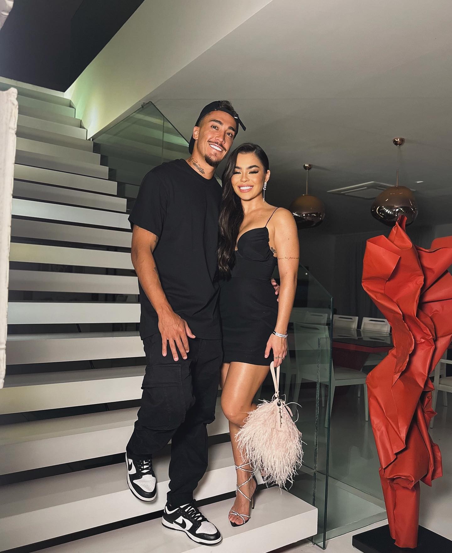 Bia Michelle muda visual e surge loira após novo término com filho de ...