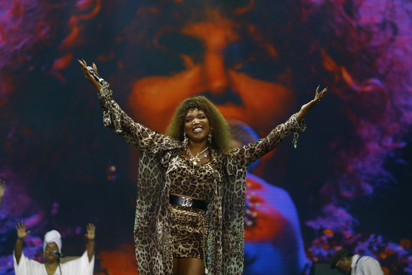 Majur relembra 'loucura' por ter se casado tão nova e assume novo ...