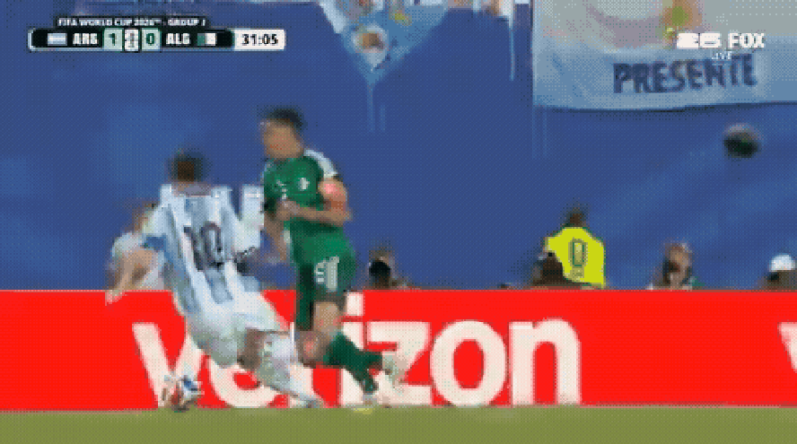 Argélia apresenta queixa à Fifa após cartão vermelho não dado a Messi ...