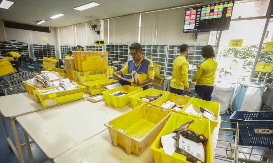 Correios prorrogam para mais um ano validade do concurso que oferece 3. ...