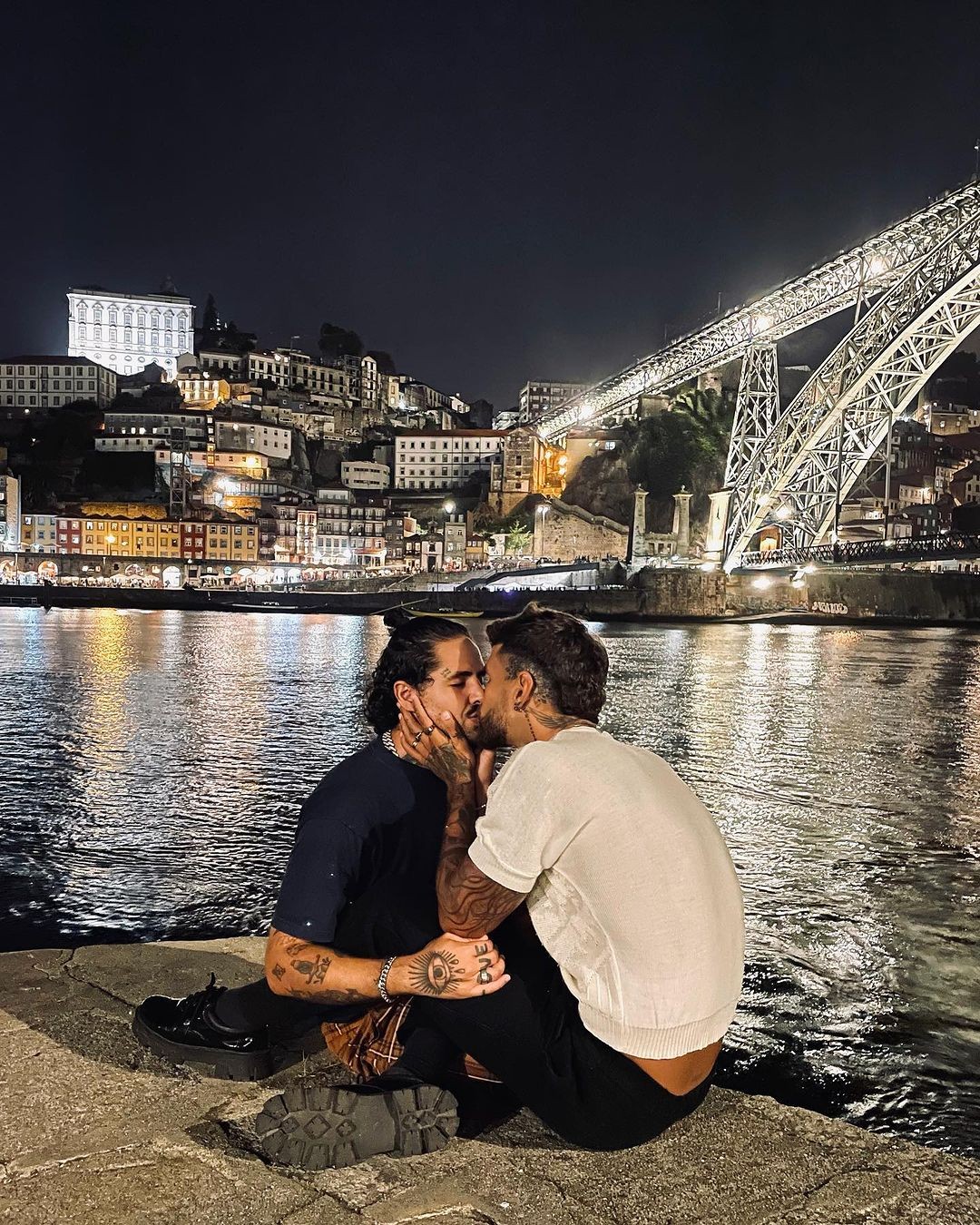 Rodrigo Malafaia e Leandro Buenno se casam no civil após festão em 2022