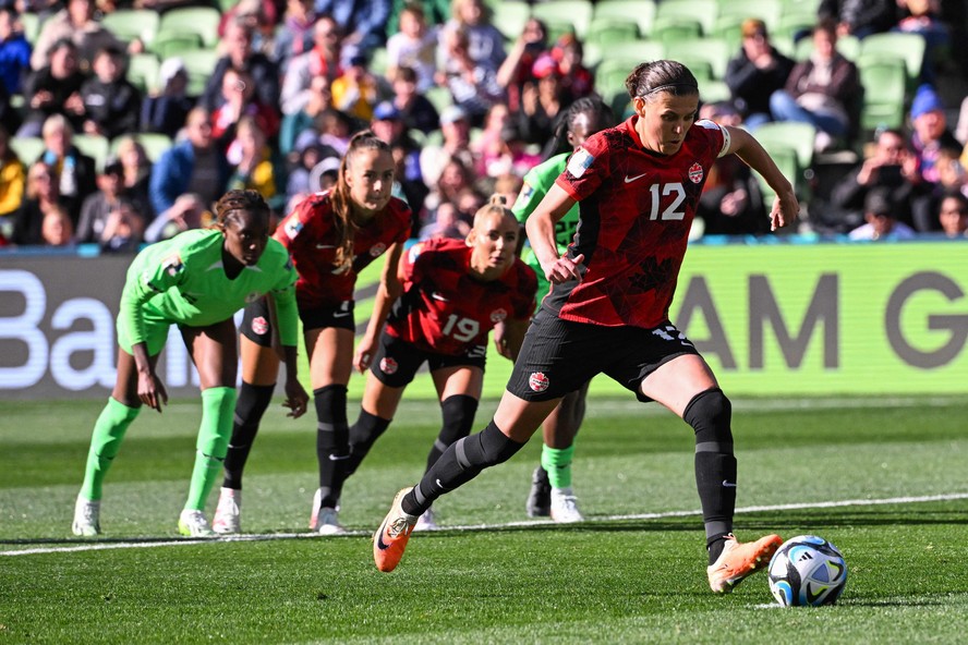 Sinclair perde pênalti, e Canadá e Nigéria empatam na estreia pela Copa ...