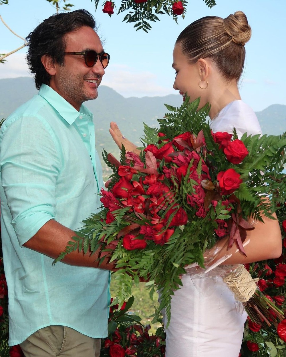 Ex do jogador Luiz Adriano, modelo russa faz ensaio exibindo barrigão de 1º filho com empresário ...