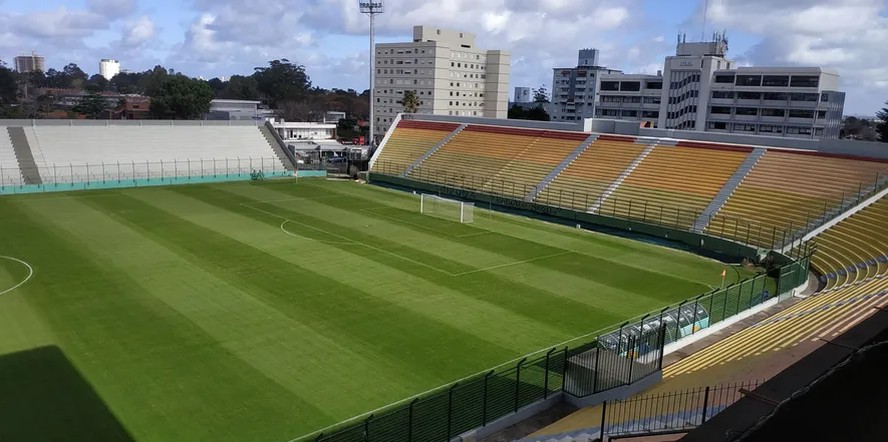 Novo estádio da final da Sul-Americana não pode receber jogos das ...