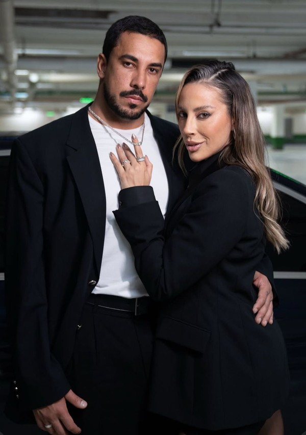Casal do 'BBB 25', Renata e Maike ganham prêmio juntos em São Paulo
