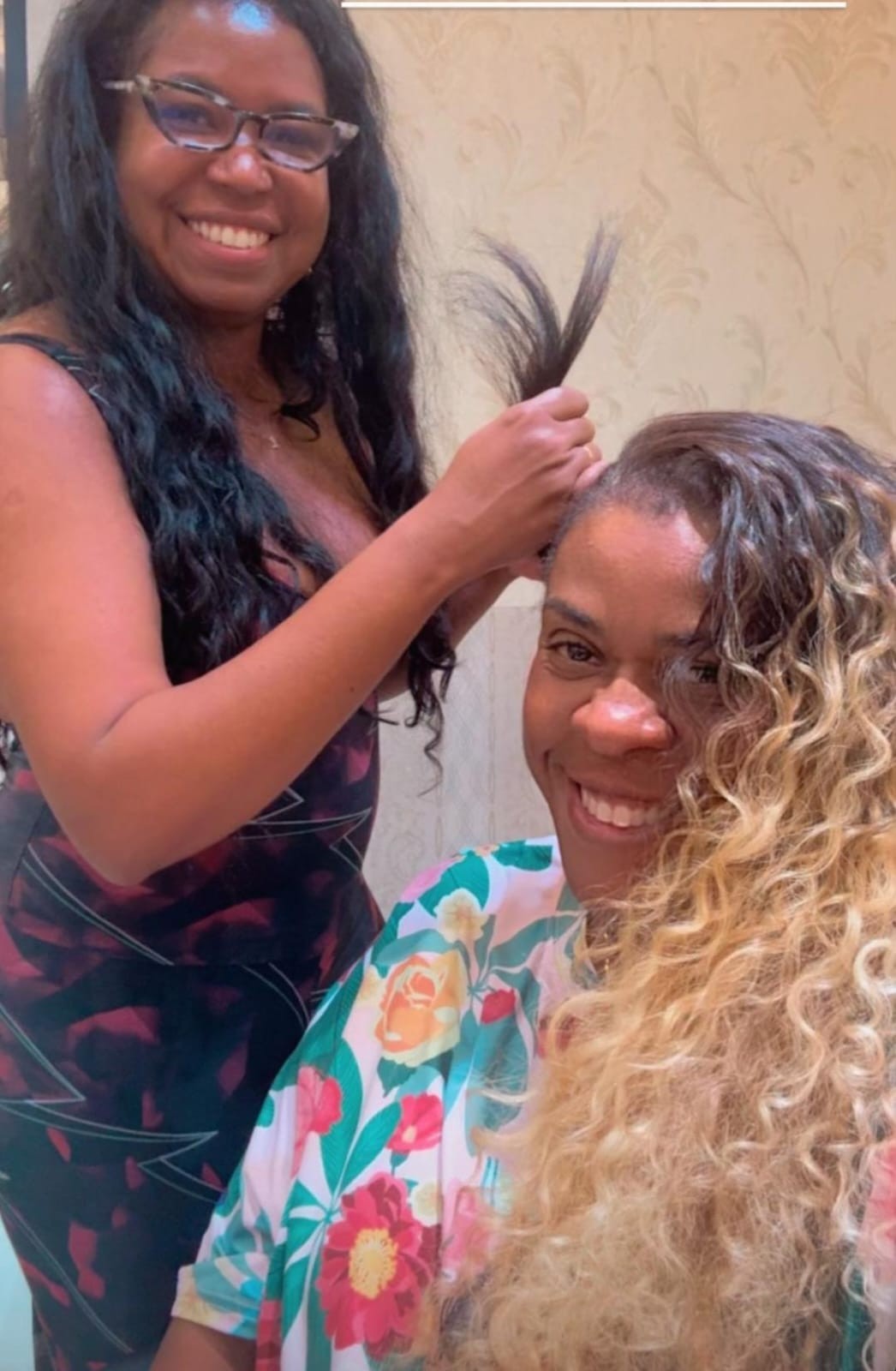 Com 30kg a menos, Cacau Protásio celebra aniversário de 50 anos: 'Me ...